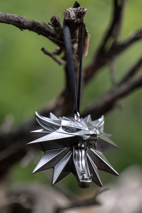 THE WITCHER WOLF MEDALLION ORNAMENT – CD PROJEKT RED Gear Store - EU